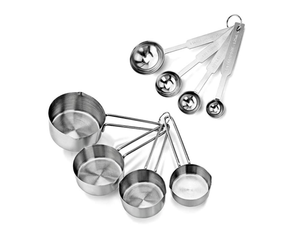 Minimalist Kitchen Equipment List: What You Need (And What You Don't)